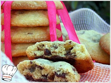 COOKIES ΜΕ ΚΟΜΜΑΤΙΑ ΣΟΚΟΛΑΤΑΣ!!! - Νόστιμες συνταγές της Γωγώς!